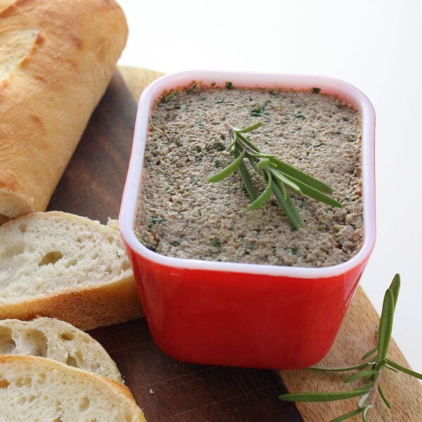 Best Vegan Pâté Recipe (Mushroom & Walnut) • It Doesn't Taste Like Chicken