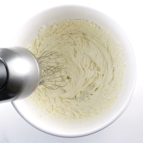 Easy Homemade Body Butter | It Doesn't Taste Like Chicken