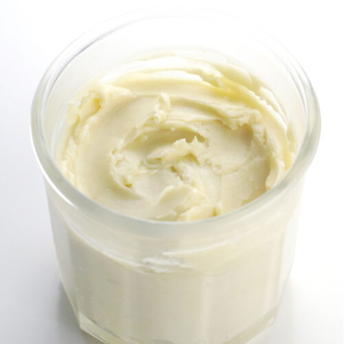 Easy Homemade Body Butter | It Doesn't Taste Like Chicken