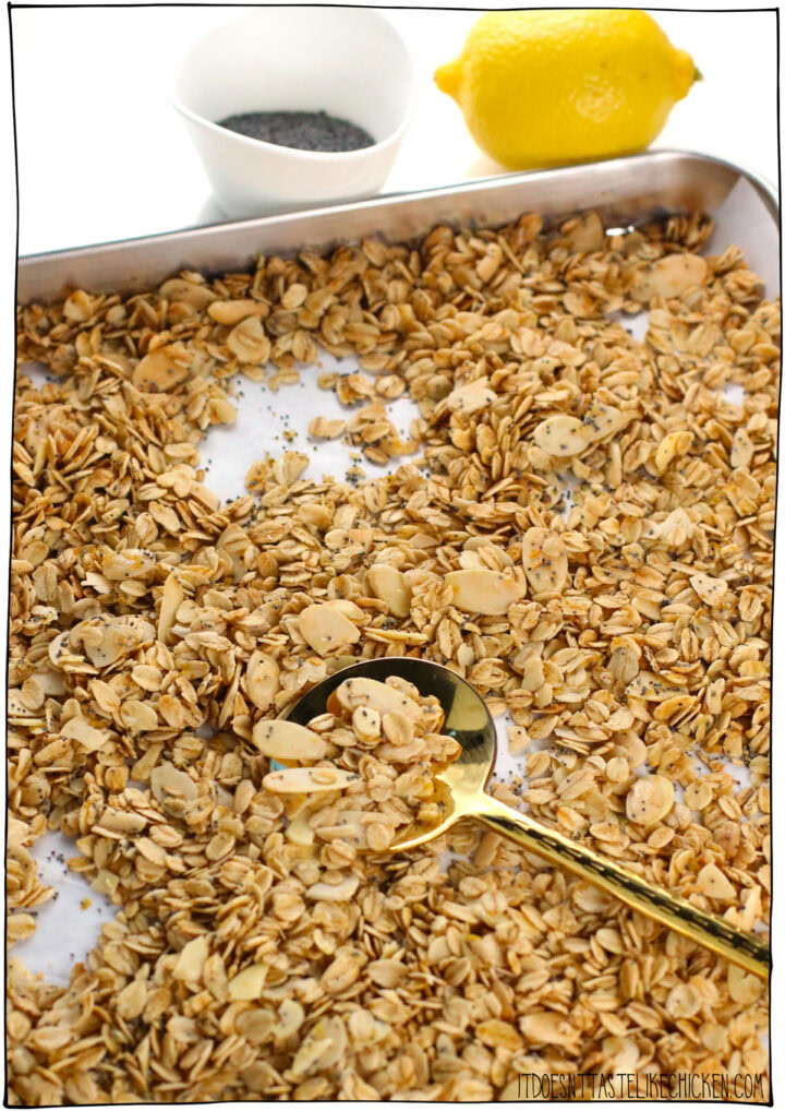 Easy Lemon Poppy Seed Granola • It Doesn't Taste Like Chicken