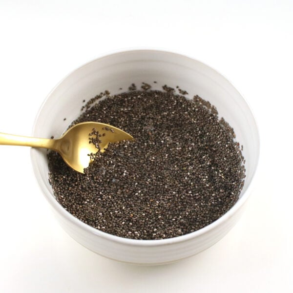 5-Minute Chocolate Chia Pudding (no chilling overnight) • It Doesn't ...