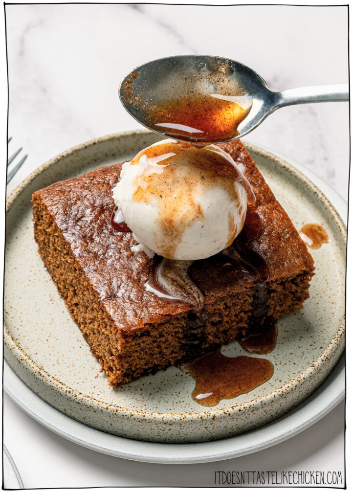 Vegan Gingerbread Cake | It Doesn't Taste Like Chicken