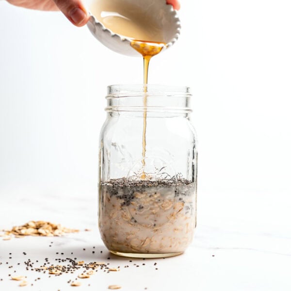 Overnight Oats (12 Variations!) | It Doesn't Taste Like Chicken